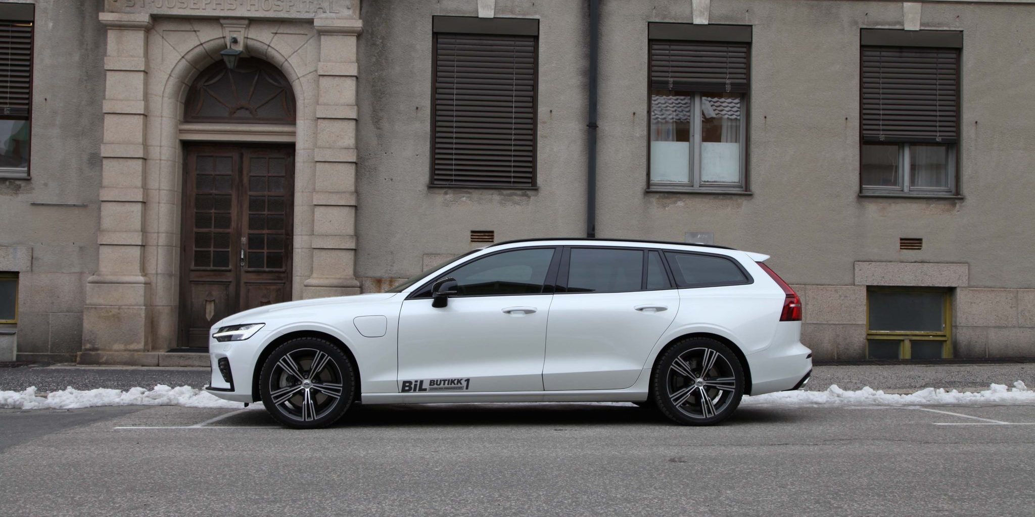 Volvo V60 T8 R-design AWD - Perfekt råtass
