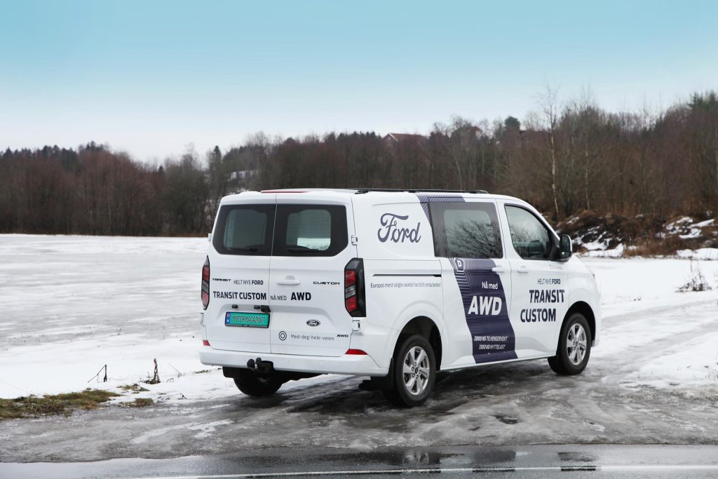 Ford Transit Custom 4x4 - «Årets varebil i Europa»er en spennende nyhet